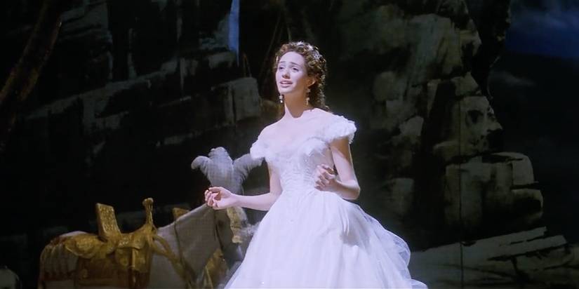 The Phantom Of The Opera: 5 Accurate Scenes From The Book (& 5 ...