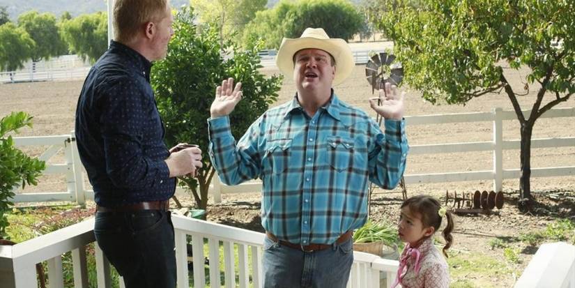 Modern Family: The 5 Most Annoying Things Lily Ever Did (& 5 Sweetest)