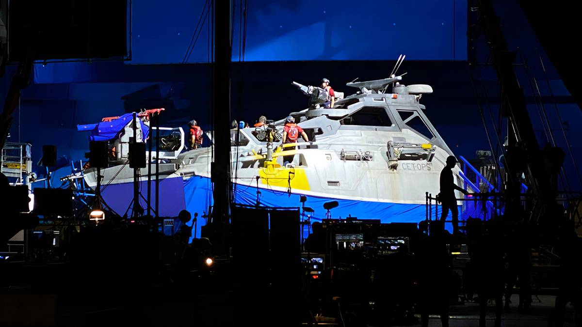Avatar 2 Set Photos Show New Look At Human Command Boat