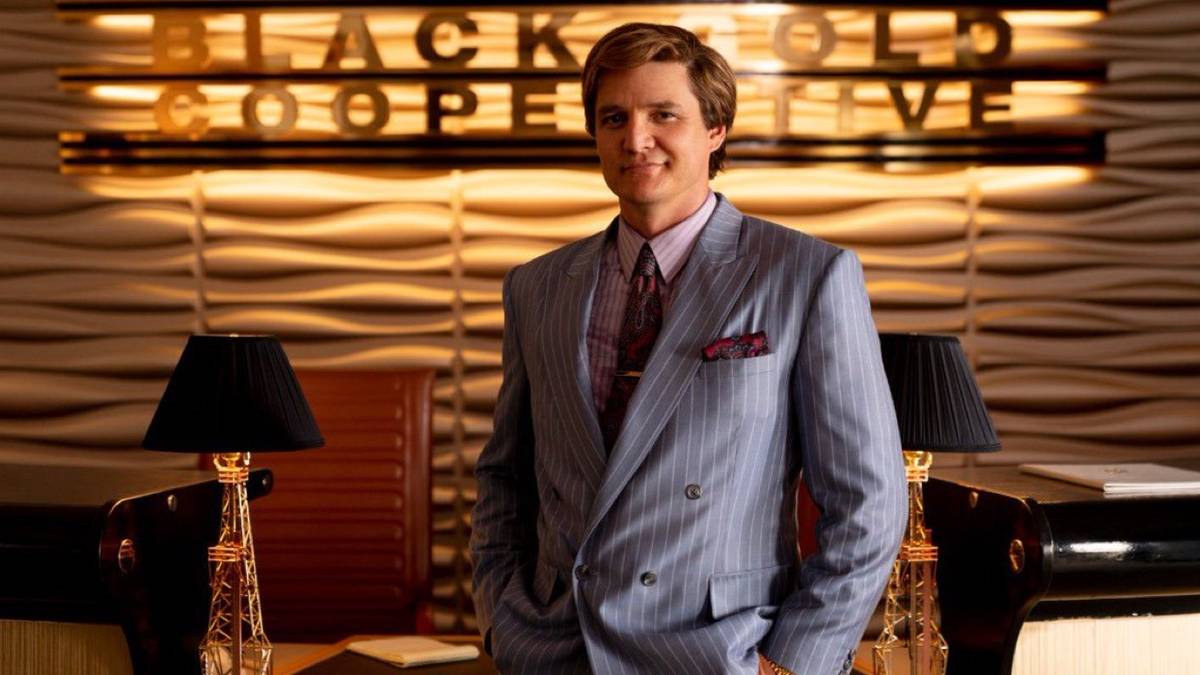 Wonder Woman 1984 New Image Of Pedro Pascal's Villain, Max Lord