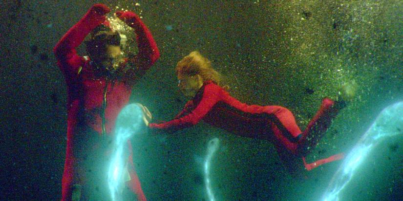 10 Underrated Deep Sea Horror Movies That Will Make You Scared Of The Ocean