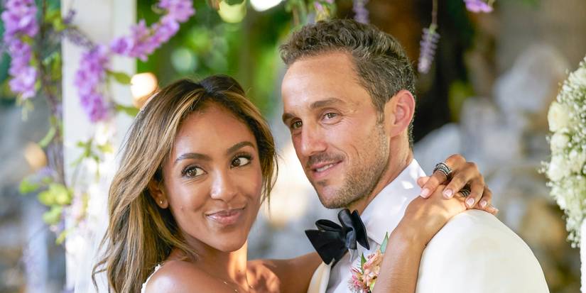 Bachelorette's Tayshia Adams & Luke Gulbranson Spotted Looking At ...
