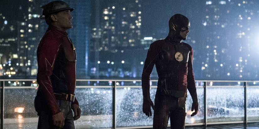 Every Arrowverse Christmas Episode, Ranked