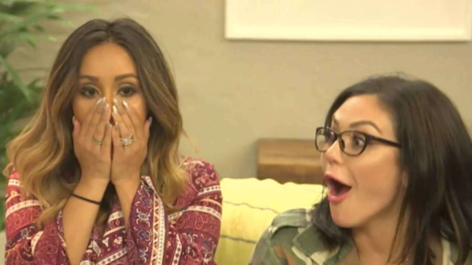 Jersey Shore: Snooki & JWoww's Daughters Compete At Cheer Comp Together