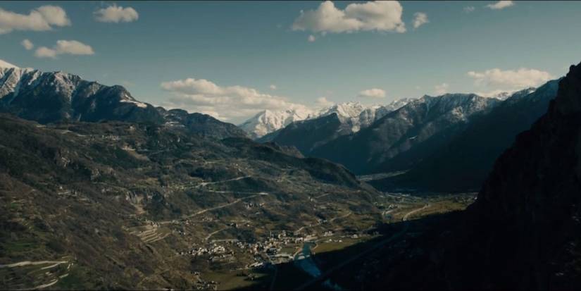 MCU: 5 Places We’d Like To Visit (& 5 We’d Stay Away From)
