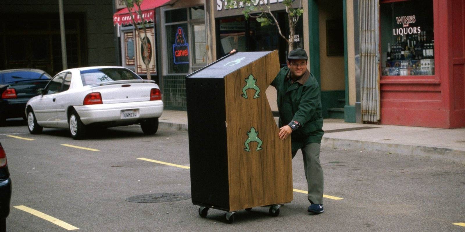 Jason Alexander Reacts to Seinfeld Frogger Scene Remade With LEGOs