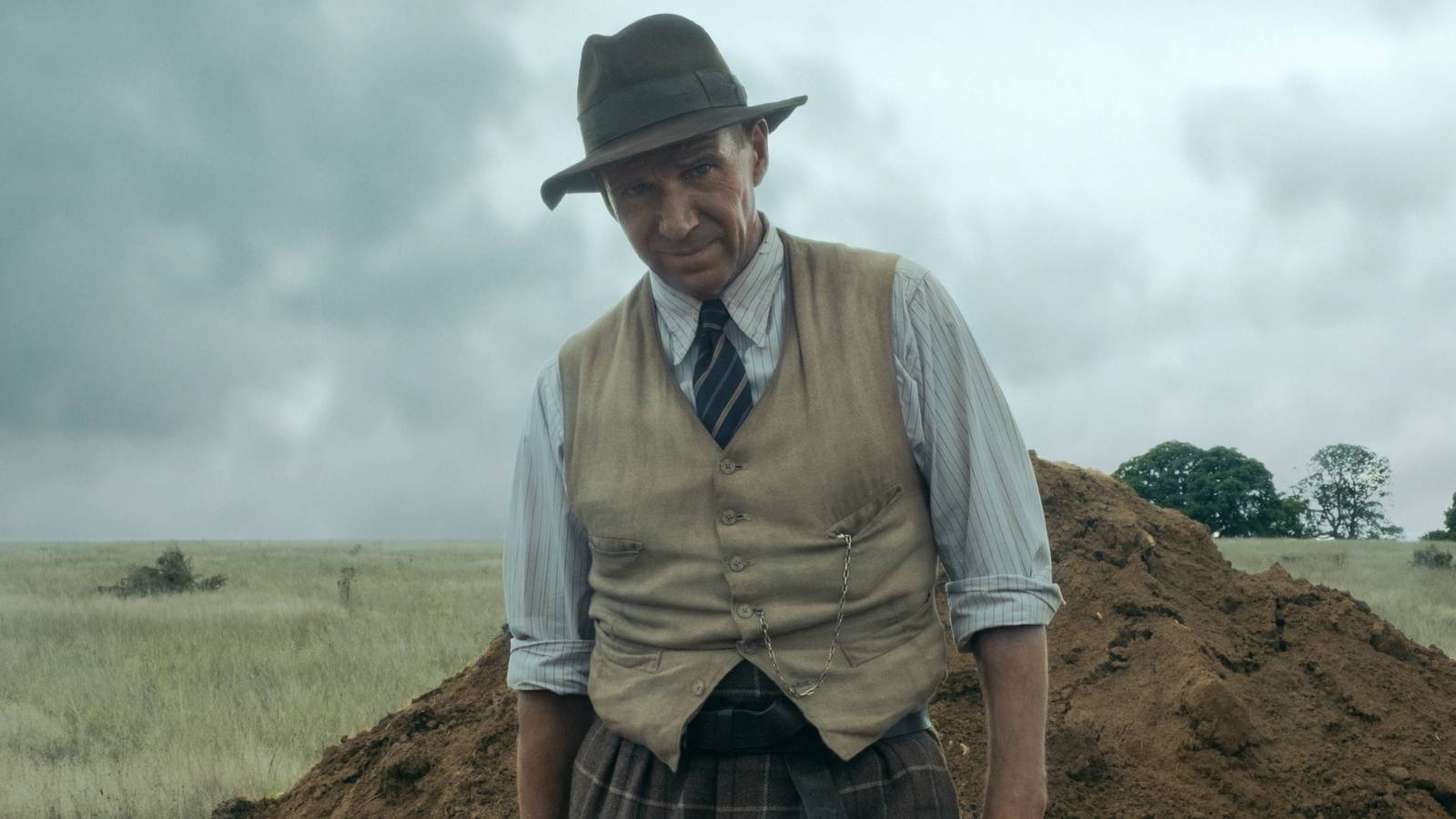 The Dig: Basil Brown Being Buried Alive True Story Explained