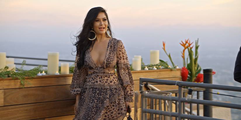 All The Ways Netflix's Bling Empire Copied Crazy Rich Asians