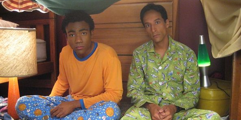 Community: The 10 Best Episodes To Rewatch If You Miss Troy & Abed