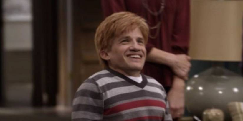 Modern Family: 10 Times The Characters Embarrassed Themselves, Ranked