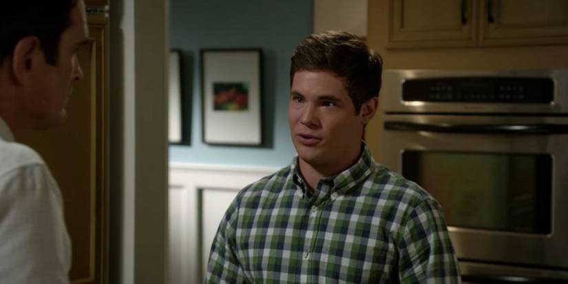 Modern Family: 10 Phil & Andy Bromance Moments Fans Miss