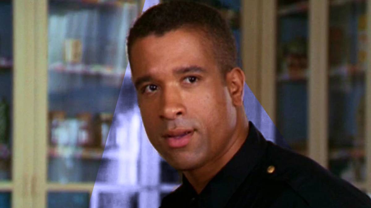 Charmed: Why Dorian Gregory's Darryl Left After Season 7