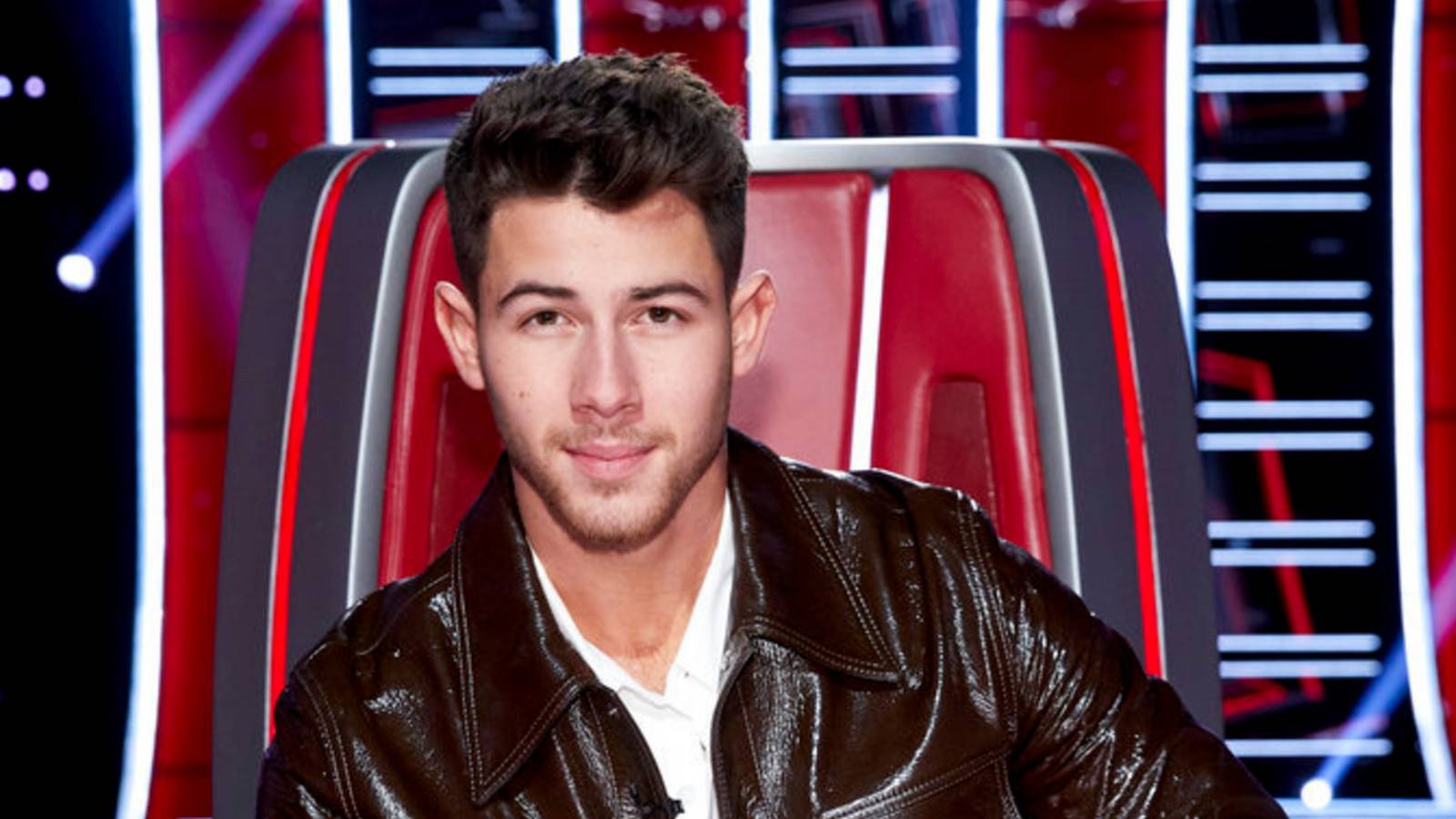 The Voice: Nick Jonas Reacts To Blake Shelton's Joke About His Injury