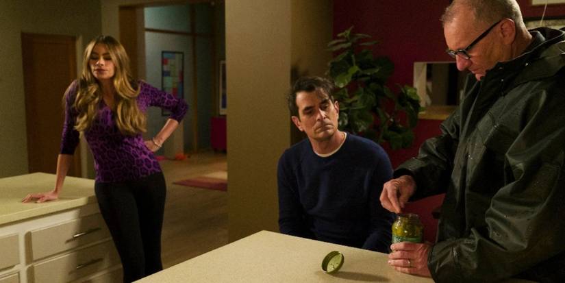 Modern Family: 15 Of The Saddest Scenes, According To Reddit