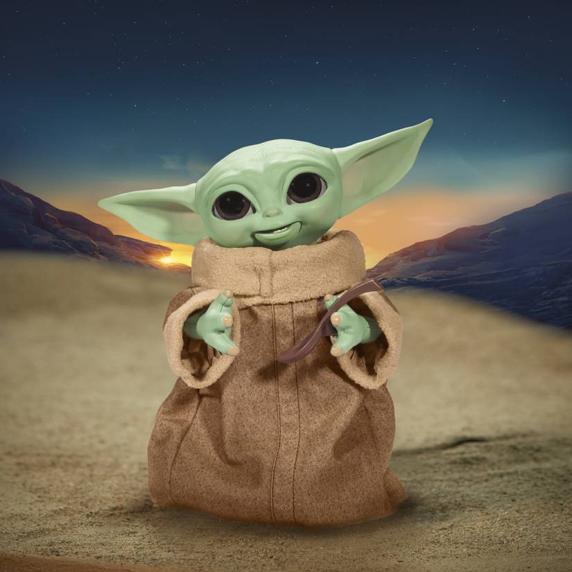 Grogu Snacks On Cookies & Soup In The Mandalorian Animatronic Toy