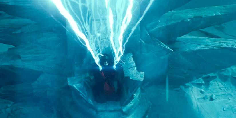 Rise Of Skywalker: Why Rey's Force Lightning Is Different From Palpatine's