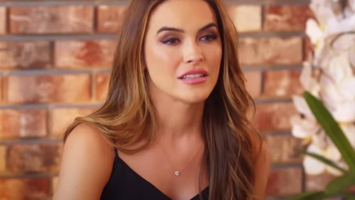 Selling Sunset: Chrishell Stause Slams Critic Shading Her Family Plans