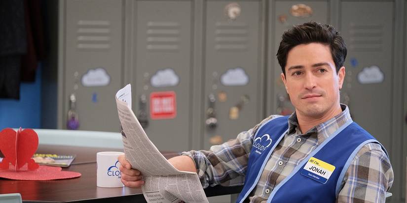 Superstore: The Age, Height, & Relationship Status Of The Main Cast