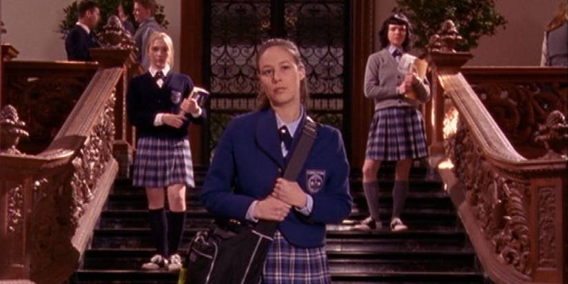 Gilmore Girls: The Real Life Chilton School (& Celebrities Who Went There)