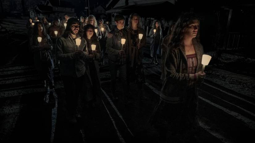 Midnight Mass Updates: Release Date & Story Info