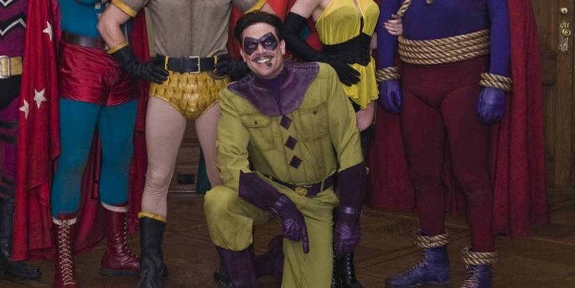 9 Best Costumes From Zack Snyder's Watchmen, Ranked
