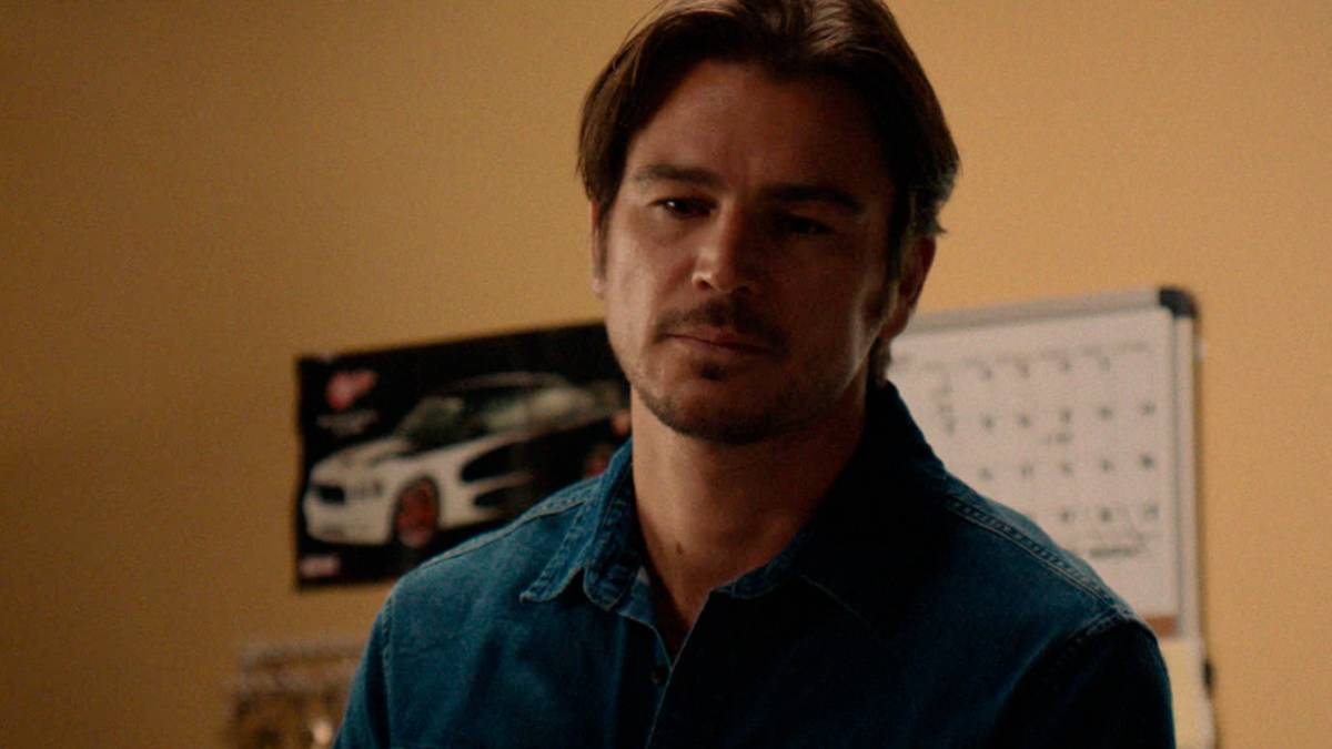 Ida Red Clip Shows Tense Scene Between Josh Hartnett & Melissa Leo ...