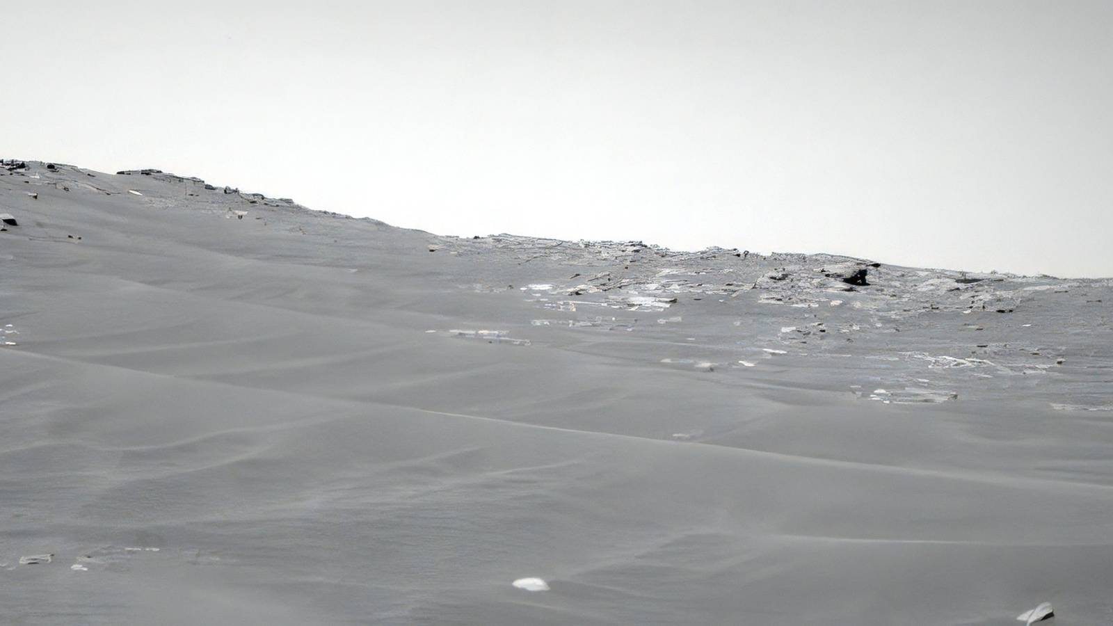 NASA Rover Captures Breathtaking Mars Landscape Photo You Can't Miss
