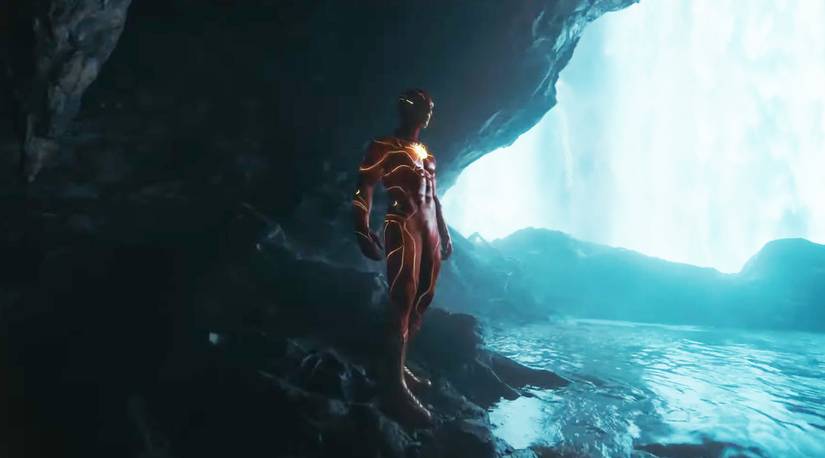 The Flash: Full Look At Ezra Miller’s Costume