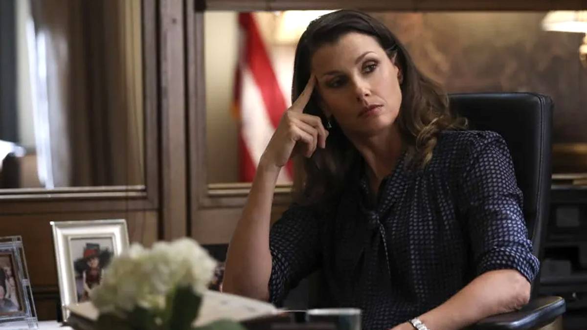 Erin's Blue Bloods Season 14 Twist Makes The Rest Of Reagans' Ending ...