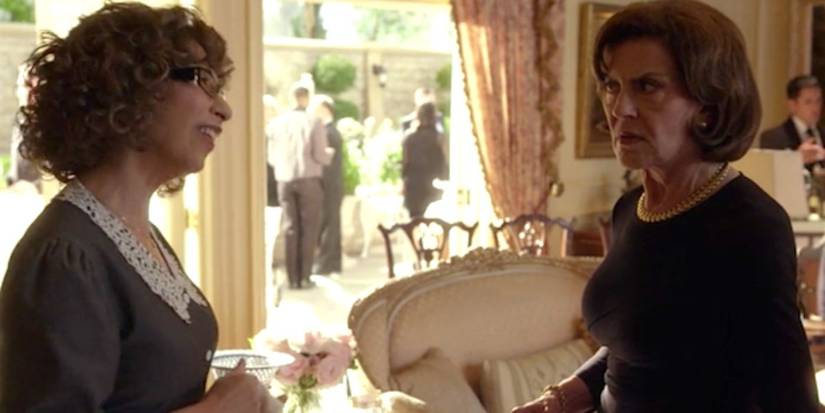 Emily Gets Flak For Her Treatment Of Lorelai, But Gilmore Girls Ignores ...