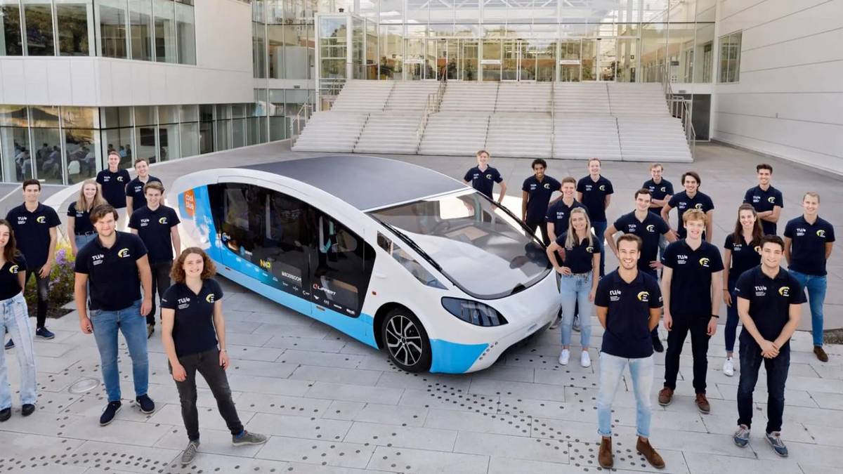 This Solar-Powered Mobile Home Has Zero Emissions And Is Built By Students