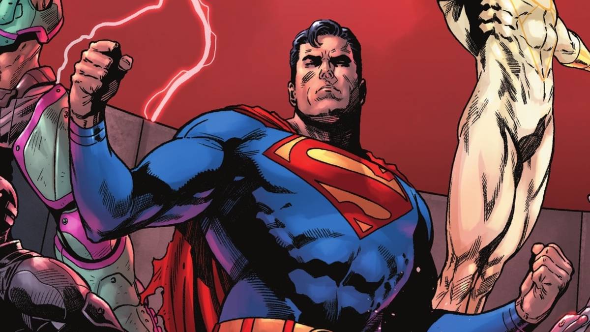 Superman is Using Magic To Replace His Lost Superpowers