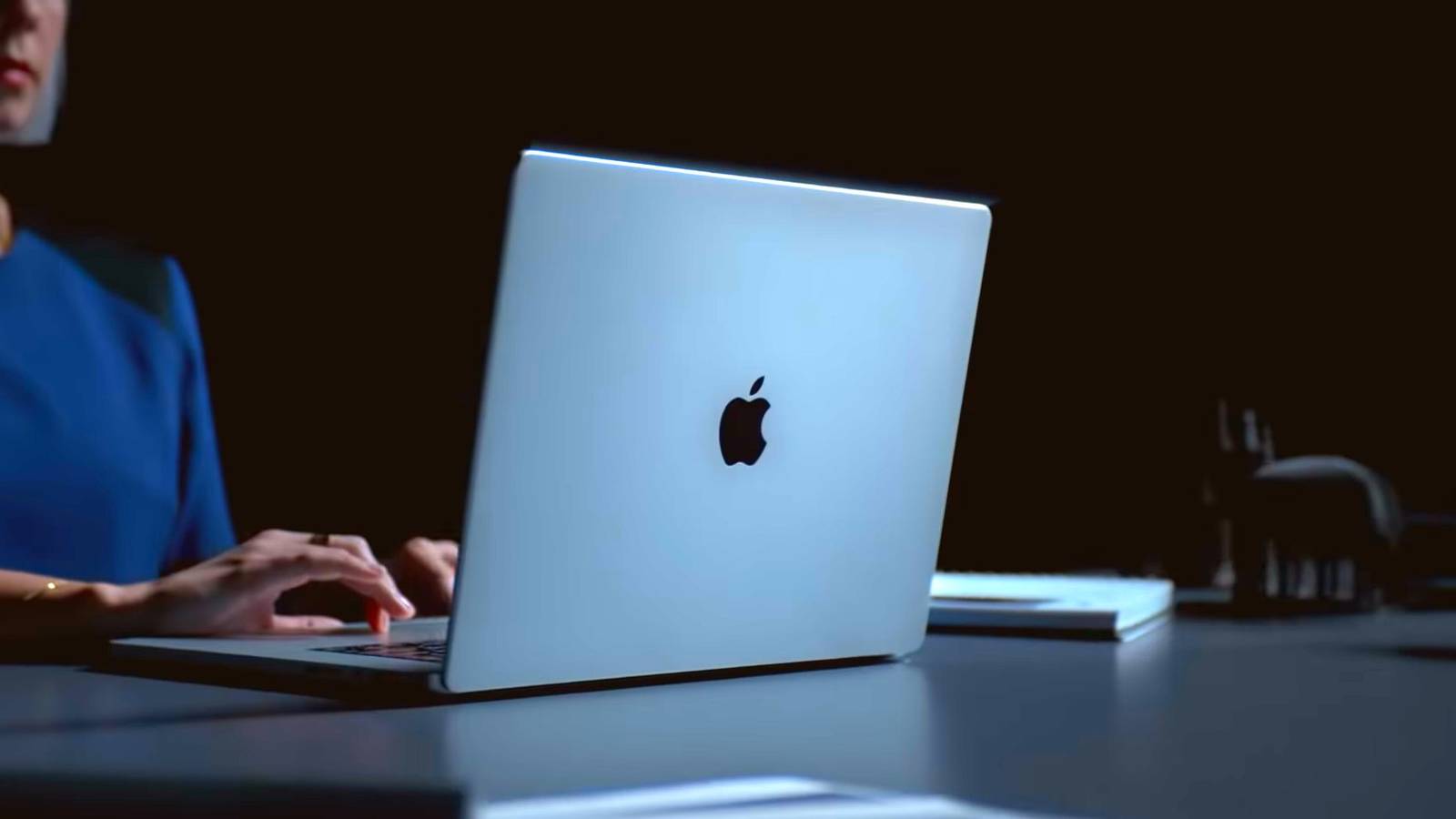 MacBook Pro With M1 Max & Pro Chip Are Crashing With YouTube HDR Video