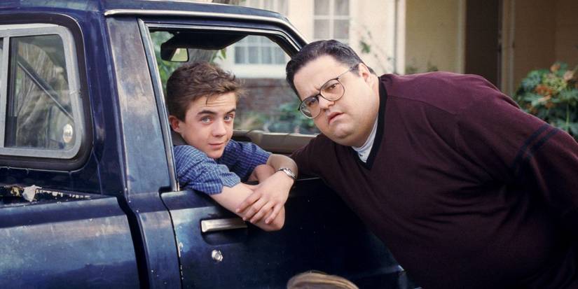 10 Unforgettable TV Sitcom Characters You Never Actually See