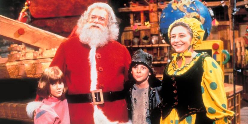 Violent Night And 9 Other Movies With A Badass Santa Claus