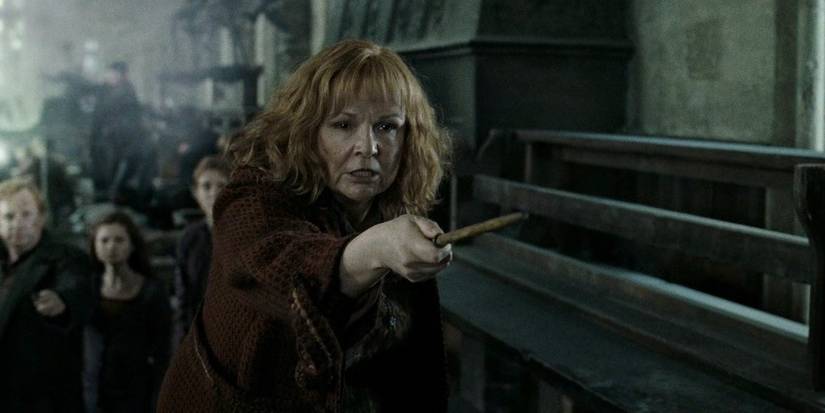 Harry Potter: The 10 Most Visually Stunning Duels In The Wizarding World