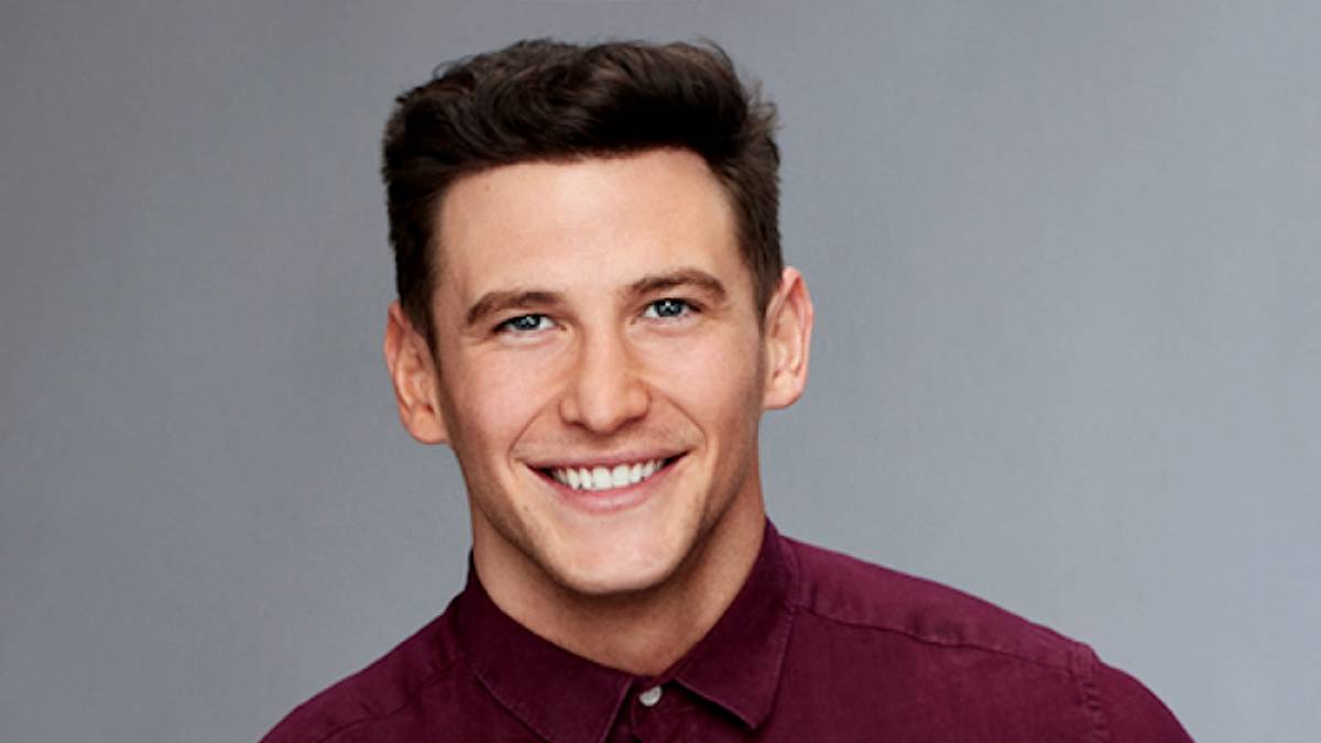 Bachelor: Blake & Giannina Attend Concert Together Amid Dating Reports