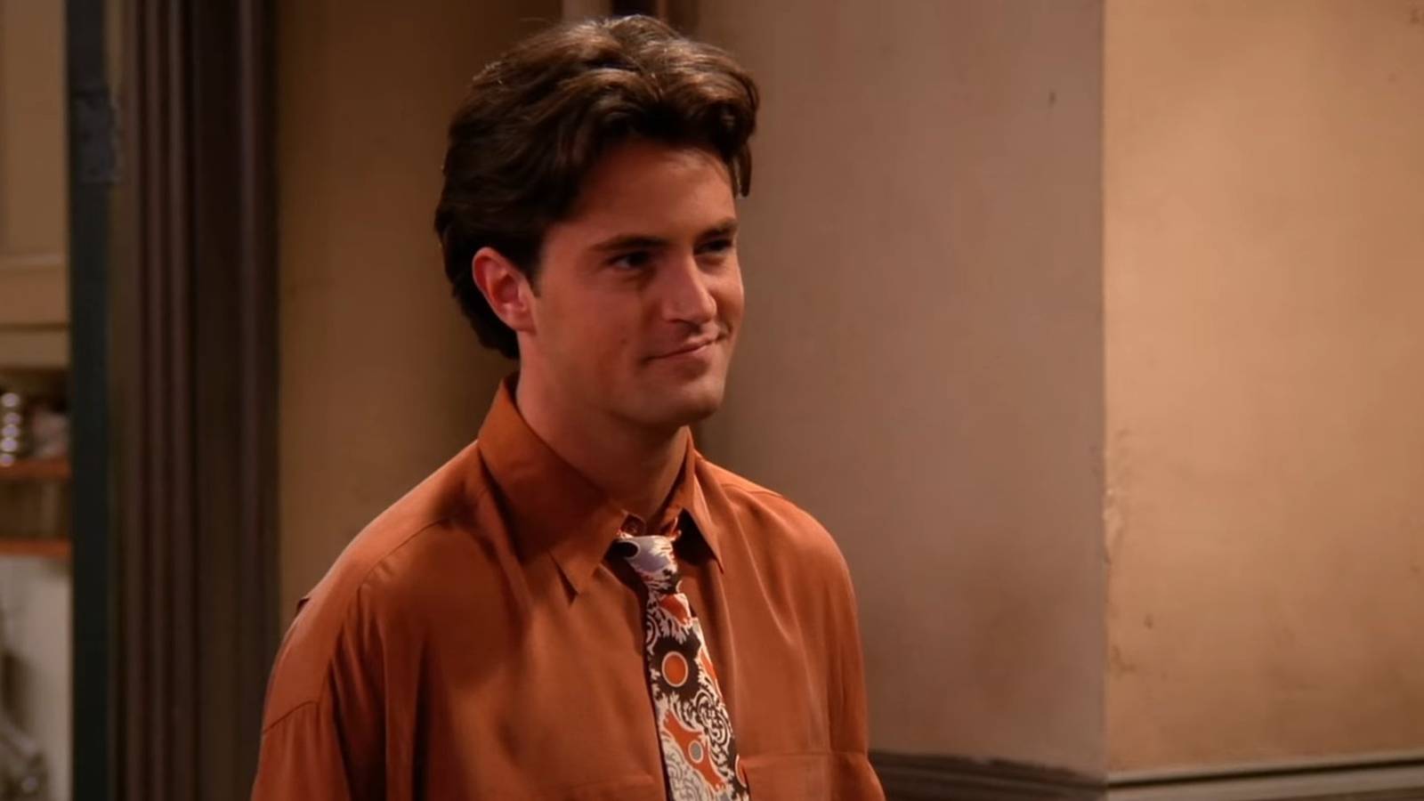 Friends Star Matthew Perry Explains Chandler’s Many Appearance Changes