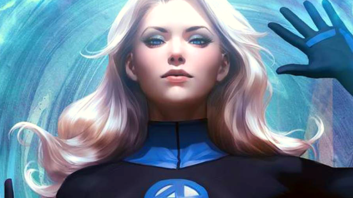 Invisible Woman Body Paint Cosplay Showcases Most Underrated Superpower