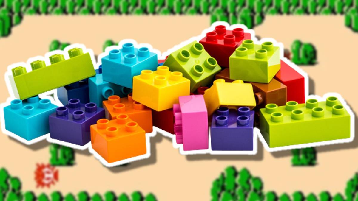 Legend of Zelda's Original Hyrule Map Recreated with 25,000 LEGOs