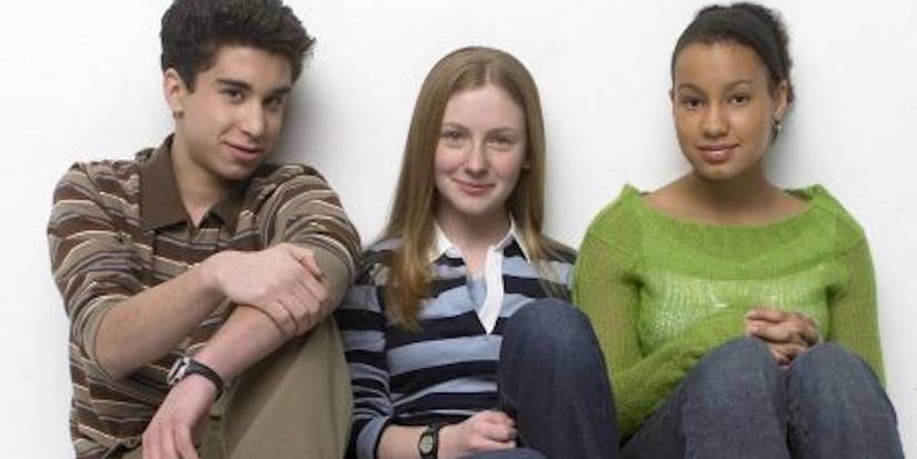 7 Best Canadian Teen Sitcoms That Are Still Popular Today