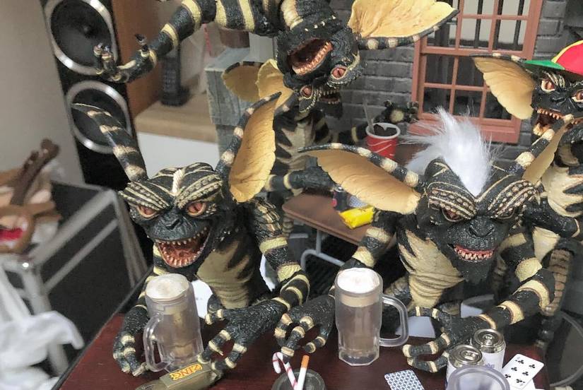 Gremlins Bar Scene Recreated In Impressive Toy Art Image