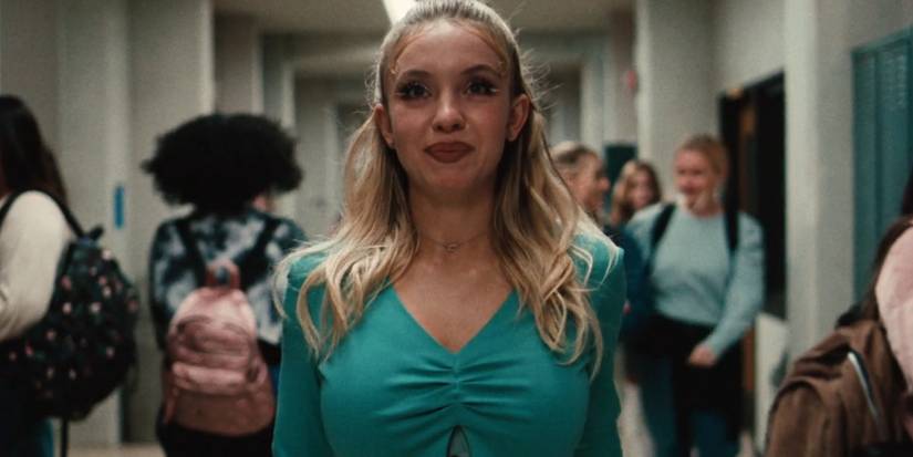 Euphoria: Sydney Sweeney's 10 Best Outfits