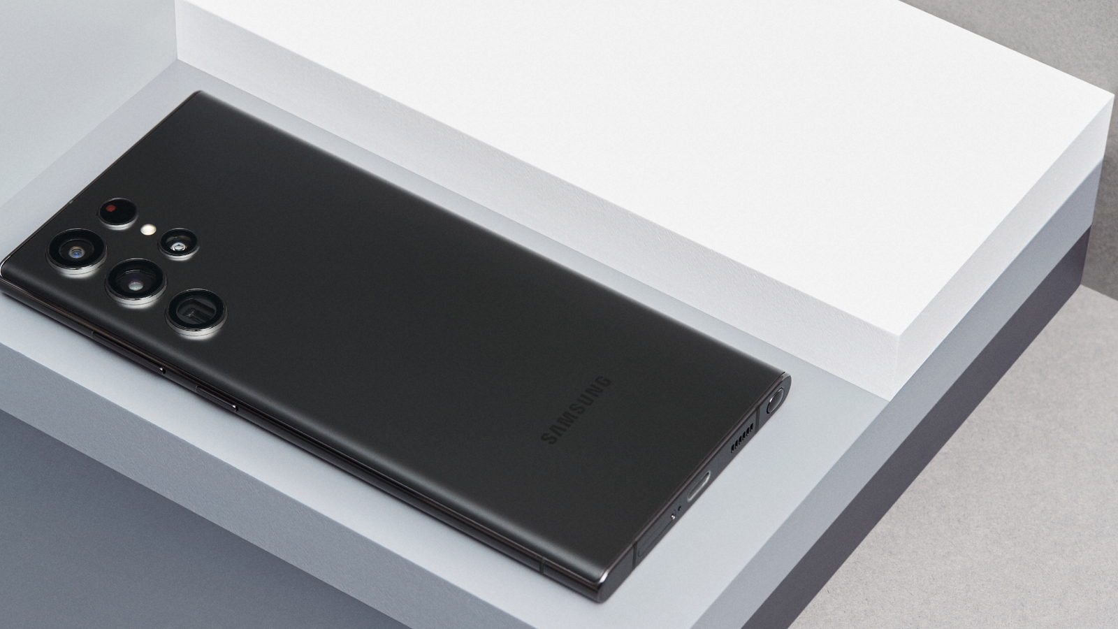 Does The Galaxy S22 Have An SD Card Slot? Expandable Storage Explained