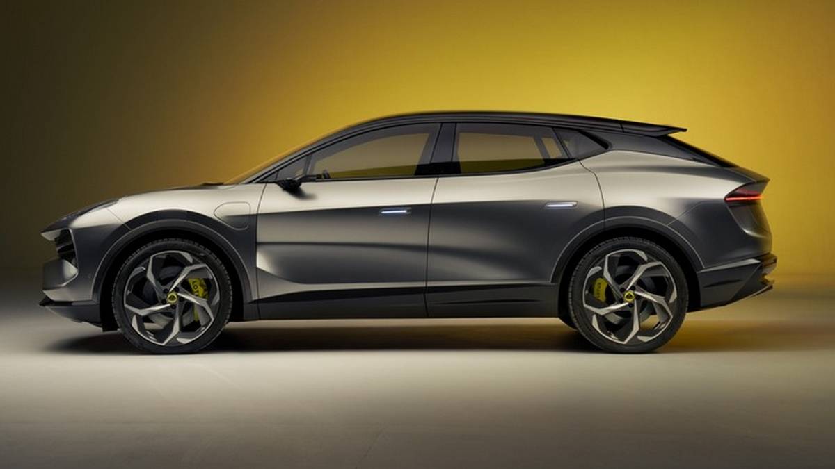 The Lotus Eletre Looks Like A Stunning Tesla Model X Competitor