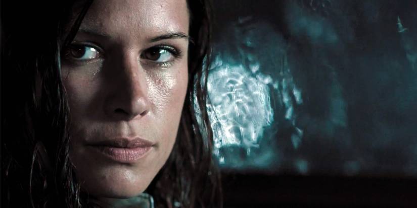 What Happened To Rhona Mitra (& Is She Back Now With 3 Upcoming Movies?)