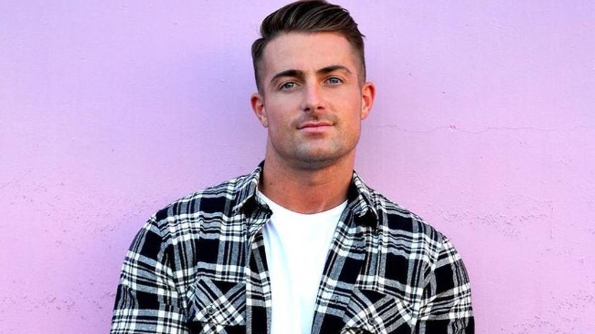Bachelor In Paradise’s James Bonsall Has A New Girlfriend