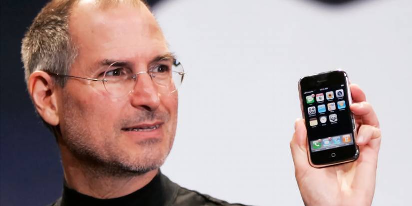 Who Designed The iPhone (And Was It Ana Arriola)?