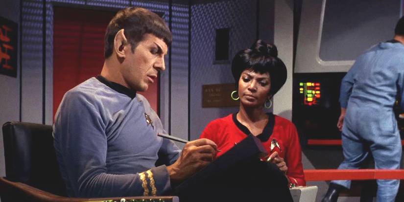Star Trek: 10 Best Uhura Quotes From The Original Series