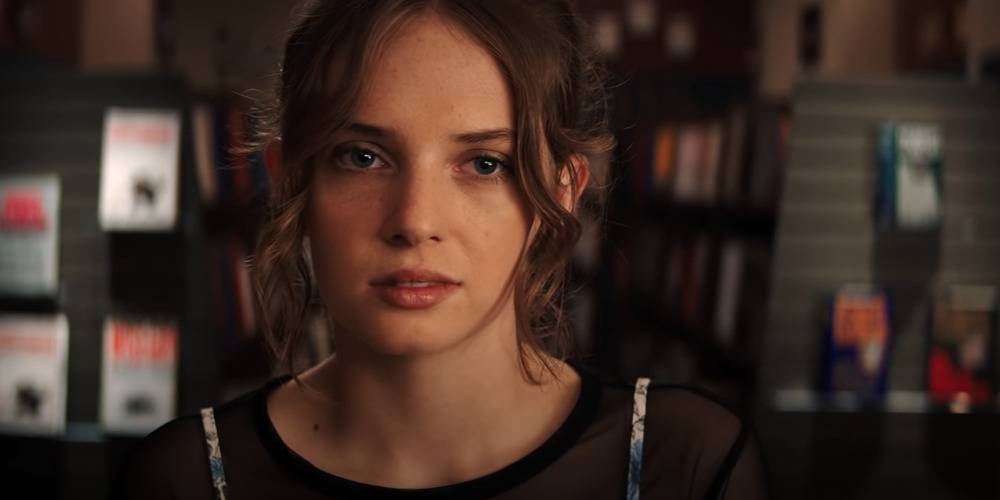 Maya Hawke Looks Great As Harley Quinn To Joe Keery's Joker In AI Art